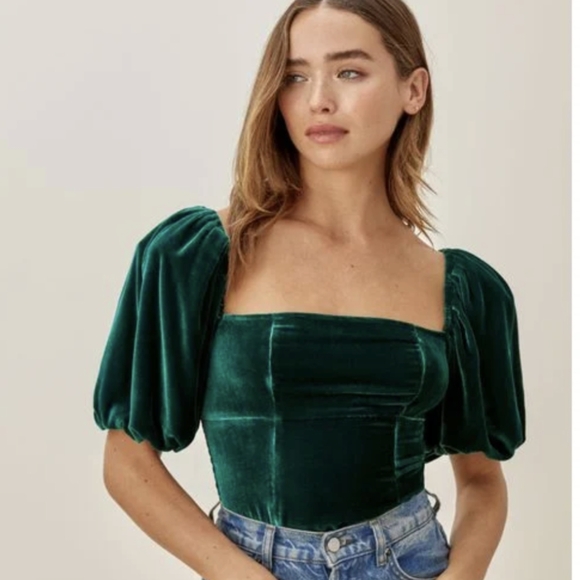 Reformation | Tops | Reformation Luka Velvet Top Emerald Green Size 2 ...